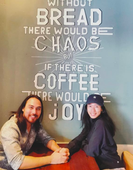 Malaysian actor Jehan Miskin and wife expecting first child - Celebrity