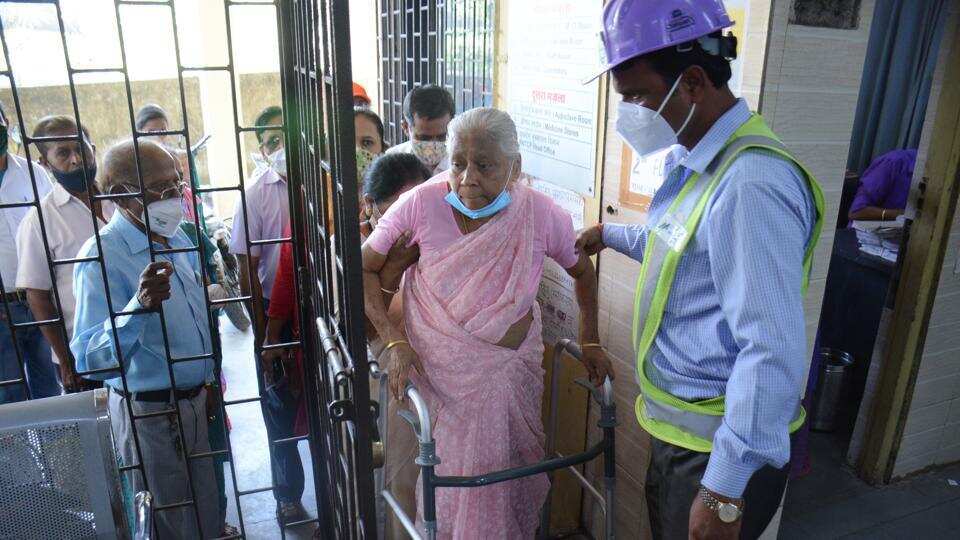mumbai-civic-body-ends-50-samples-for-genome-sequencing-daily-to-niv ...