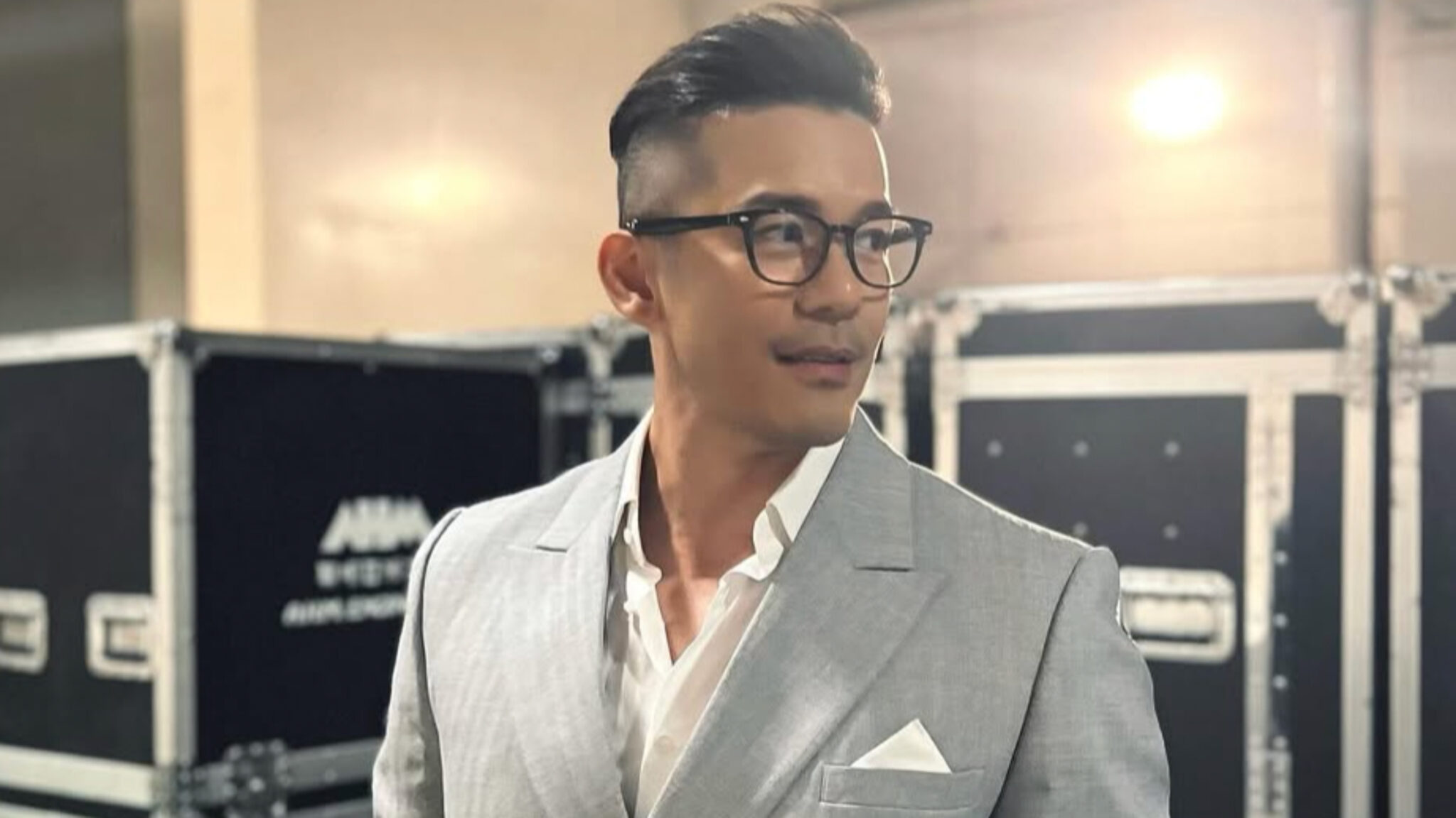 Hong Kong actor Sammy Sum starts driving for Uber as his two-year-old ...