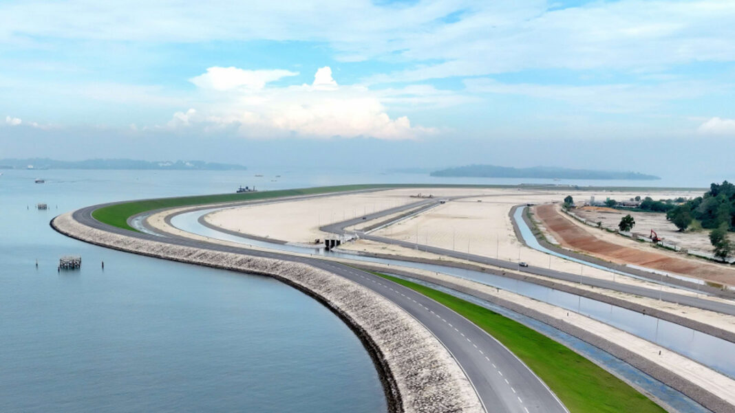 Singapore reclaims 800 hectares of land at Pulau Tekong for military ...