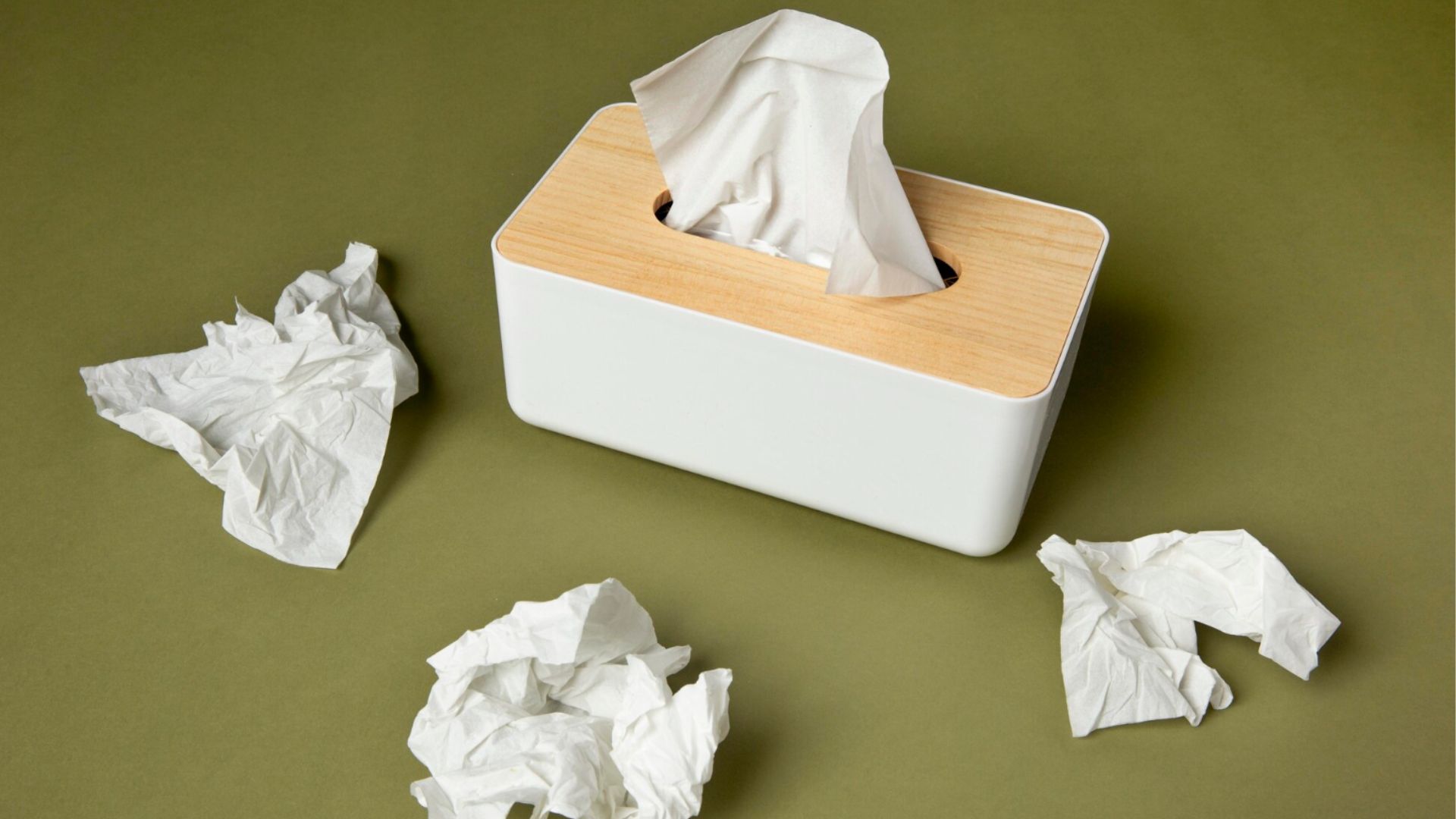 Two diners clash in a food court because of a tissue - Singapore News
